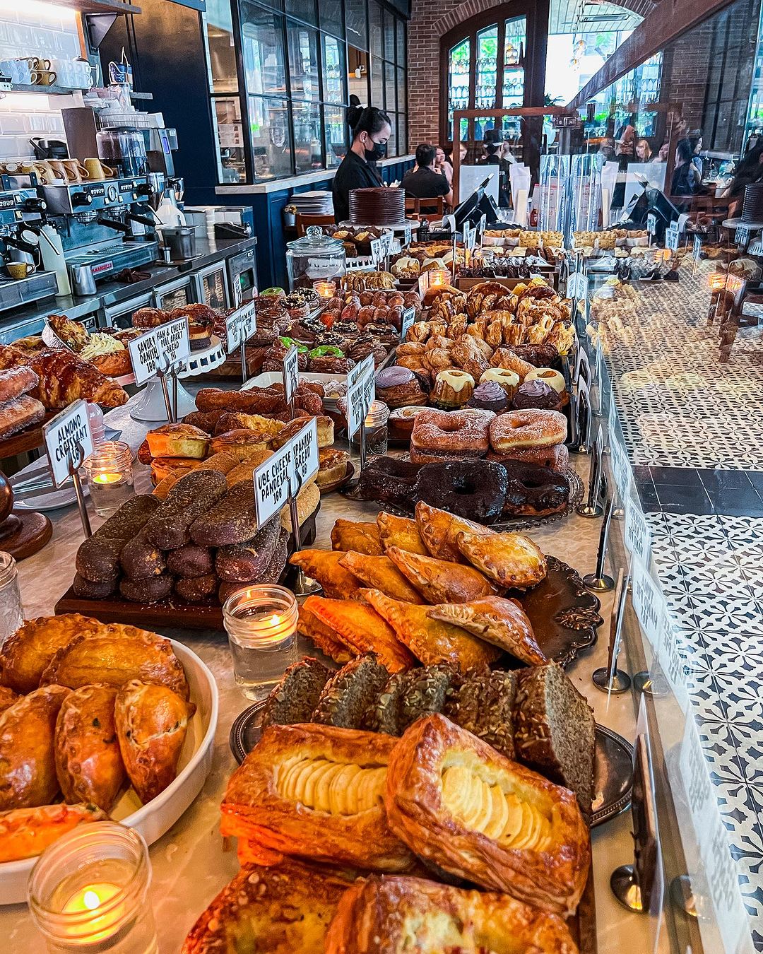 10 Must-Visit Cafes In Manila (2024 Guide) – Manila Foodie